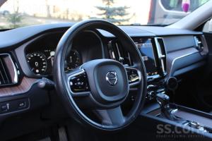 Grey Volvo XC60 2017 in Riga, with an engine capacity of 2.00 L and mileage of 190 thousand km for 17490 €, photo 7 on AUTOMOTO.COM.LV