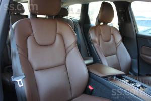 Grey Volvo XC60 2017 in Riga, with an engine capacity of 2.00 L and mileage of 190 thousand km for 17490 €, photo 10 on AUTOMOTO.COM.LV