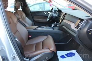 Grey Volvo XC60 2017 in Riga, with an engine capacity of 2.00 L and mileage of 190 thousand km for 17490 €, photo 11 on AUTOMOTO.COM.LV