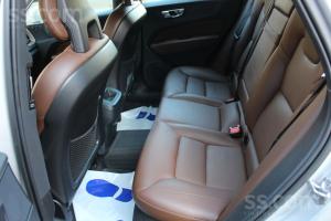 Grey Volvo XC60 2017 in Riga, with an engine capacity of 2.00 L and mileage of 190 thousand km for 17490 €, photo 13 on AUTOMOTO.COM.LV