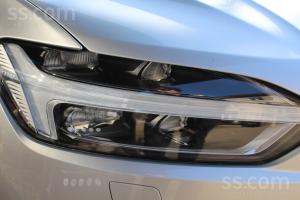 Grey Volvo XC60 2017 in Riga, with an engine capacity of 2.00 L and mileage of 190 thousand km for 17490 €, photo 26 on AUTOMOTO.COM.LV