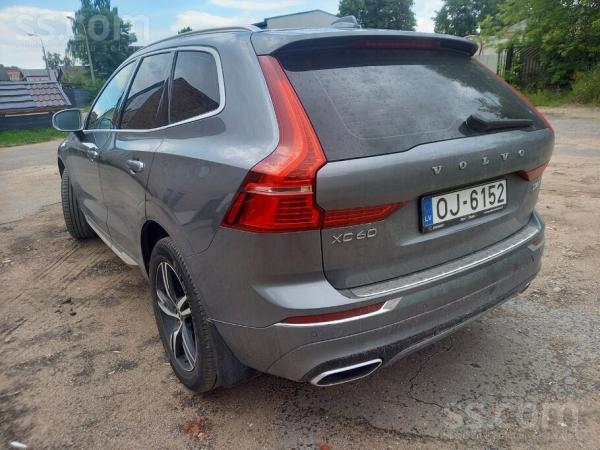 Grey Volvo XC60 2017 in Daugavpils, with an engine capacity of 2.00 L and mileage of 233 thousand km for 19300 €, photo 3 on AUTOMOTO.COM.LV