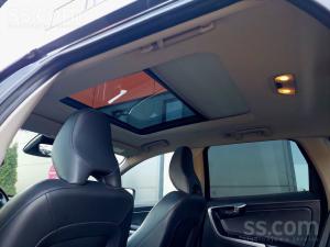 Pelēks Volvo XC60 2017 Rīga, ar dzinēja tilpumu 2.00 L un nobraukumu 256 tūkst. km par 13890 €, foto 12 vietnē AUTOMOTO.COM.LV