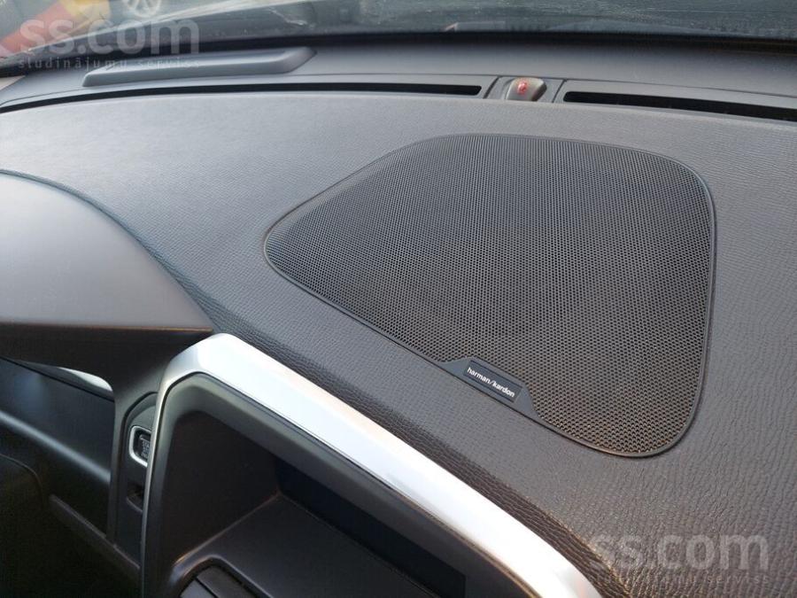 Pelēks Volvo XC60 2017 Rīga, ar dzinēja tilpumu 2.00 L un nobraukumu 256 tūkst. km par 13890 €, foto 14 vietnē AUTOMOTO.COM.LV