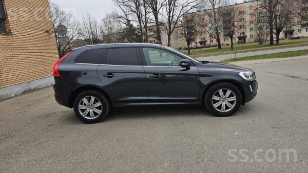 Pelēks Volvo XC60 2017 Limbaži, ar dzinēja tilpumu 2.00 L un nobraukumu 210 tūkst. km par 13750 €, foto 4 vietnē AUTOMOTO.COM.LV