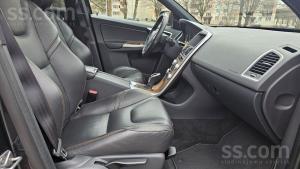 Pelēks Volvo XC60 2017 Limbaži, ar dzinēja tilpumu 2.00 L un nobraukumu 210 tūkst. km par 13750 €, foto 27 vietnē AUTOMOTO.COM.LV