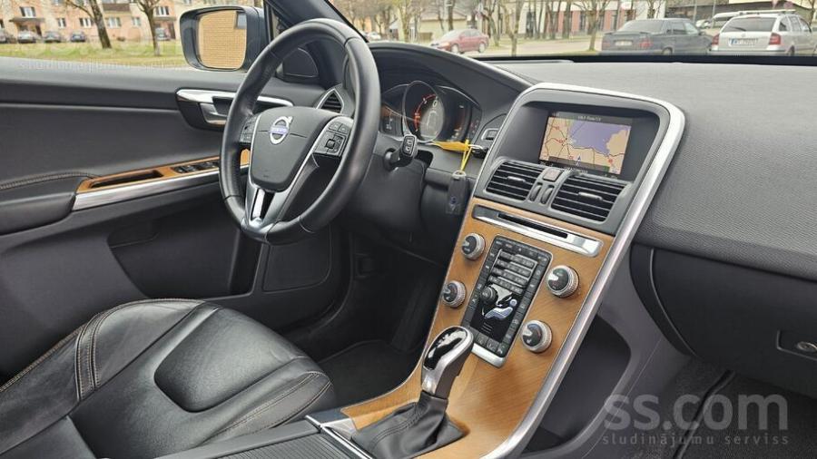 Pelēks Volvo XC60 2017 Limbaži, ar dzinēja tilpumu 2.00 L un nobraukumu 210 tūkst. km par 13750 €, foto 28 vietnē AUTOMOTO.COM.LV