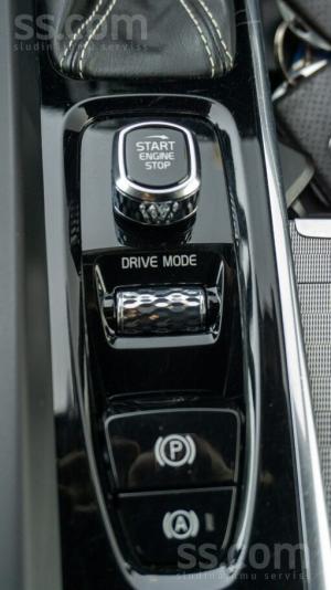 Pelēks Volvo XC60 2017 Rīga, ar dzinēja tilpumu 2.00 L un nobraukumu 233 tūkst. km par 21490 €, foto 16 vietnē AUTOMOTO.COM.LV