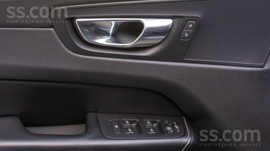 Pelēks Volvo XC60 2017 Rīga, ar dzinēja tilpumu 2.00 L un nobraukumu 233 tūkst. km par 21490 €, foto 28 vietnē AUTOMOTO.COM.LV
