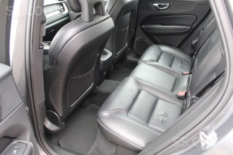 Pelēks Volvo XC60 2017 Liepāja, ar dzinēja tilpumu 2.00 L un nobraukumu 296 tūkst. km par 17500 €, foto 9 vietnē AUTOMOTO.COM.LV