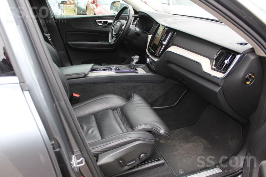 Pelēks Volvo XC60 2017 Liepāja, ar dzinēja tilpumu 2.00 L un nobraukumu 296 tūkst. km par 17500 €, foto 10 vietnē AUTOMOTO.COM.LV