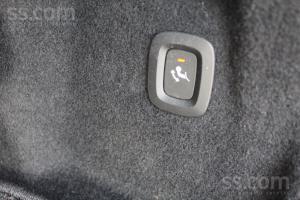 Pelēks Volvo XC60 2017 Liepāja, ar dzinēja tilpumu 2.00 L un nobraukumu 296 tūkst. km par 17500 €, foto 24 vietnē AUTOMOTO.COM.LV