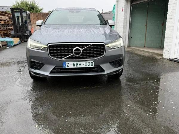 Pelēks Volvo XC60 2017 Rīga, ar dzinēja tilpumu 2.00 L un nobraukumu 250 tūkst. km par 19500 €, foto 2 vietnē AUTOMOTO.COM.LV