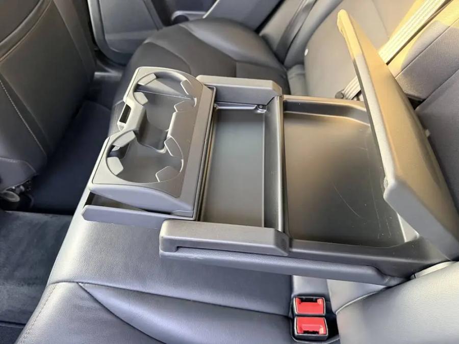 Pelēks Volvo XC60 2017 Rīga, ar dzinēja tilpumu 2.00 L un nobraukumu 250 tūkst. km par 12995 €, foto 12 vietnē AUTOMOTO.COM.LV