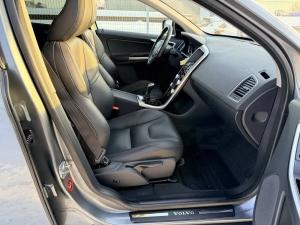 Pelēks Volvo XC60 2017 Rīga, ar dzinēja tilpumu 2.00 L un nobraukumu 250 tūkst. km par 12995 €, foto 18 vietnē AUTOMOTO.COM.LV
