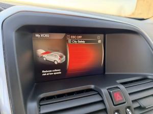 Pelēks Volvo XC60 2017 Rīga, ar dzinēja tilpumu 2.00 L un nobraukumu 250 tūkst. km par 12995 €, foto 23 vietnē AUTOMOTO.COM.LV