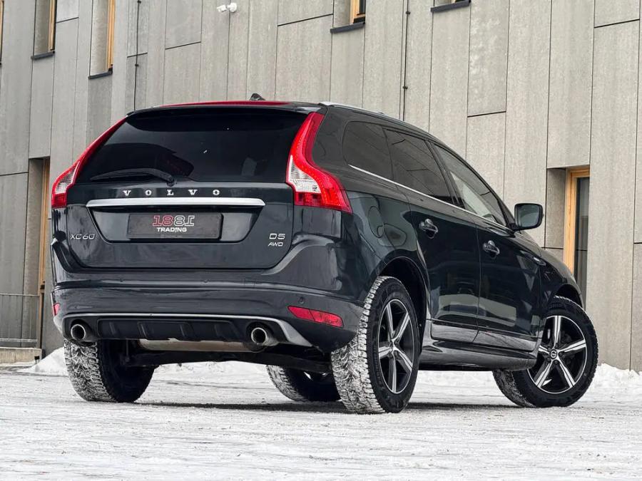 Pelēks Volvo XC60 2017 Rīga, ar dzinēja tilpumu 2.40 L un nobraukumu 179 tūkst. km par 17300 €, foto 3 vietnē AUTOMOTO.COM.LV