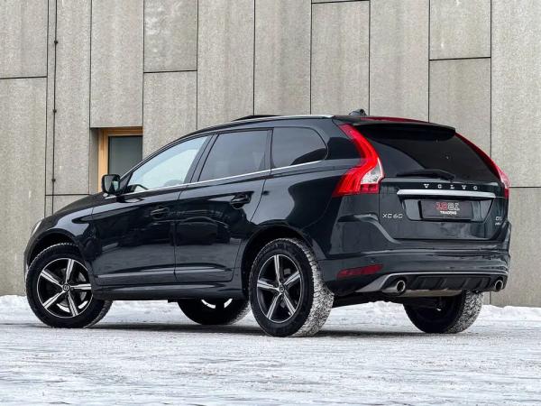 Pelēks Volvo XC60 2017 Rīga, ar dzinēja tilpumu 2.40 L un nobraukumu 179 tūkst. km par 17300 €, foto 4 vietnē AUTOMOTO.COM.LV