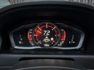 Pelēks Volvo XC60 2017 Rīga, ar dzinēja tilpumu 2.40 L un nobraukumu 179 tūkst. km par 17300 €, foto 16 vietnē AUTOMOTO.COM.LV