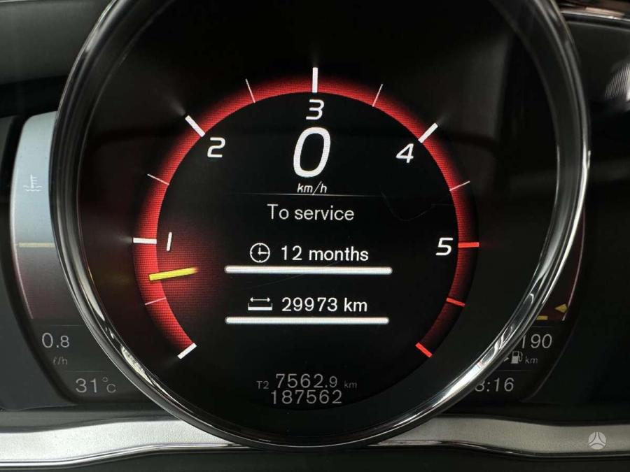 Серый Вольво ХС60 2017 в Вильнюс, объемом двигателя 2.40 л и пробегом 188 тыс. км за 17550 €, фото 9 на AUTOMOTO.COM.LV