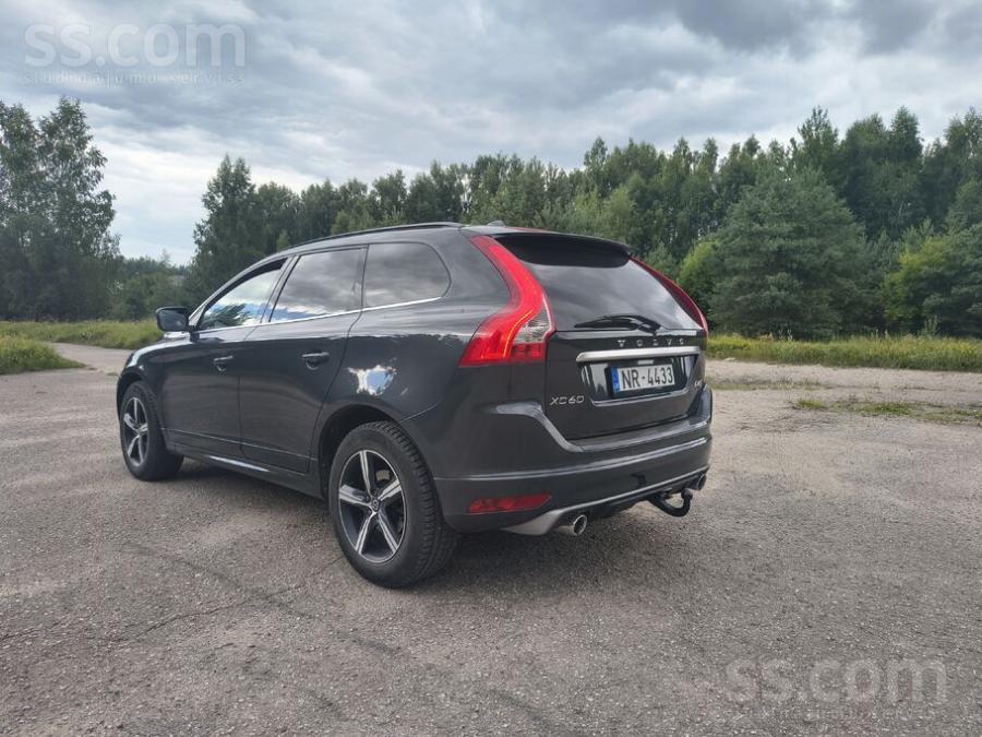 Pelēks Volvo XC60 2017 Daugavpils, ar dzinēja tilpumu 2.40 L un nobraukumu 191 tūkst. km par 13700 €, foto 6 vietnē AUTOMOTO.COM.LV