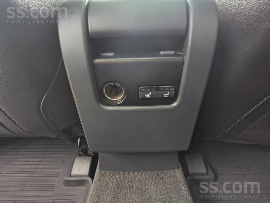 Pelēks Volvo XC60 2017 Daugavpils, ar dzinēja tilpumu 2.40 L un nobraukumu 191 tūkst. km par 13700 €, foto 14 vietnē AUTOMOTO.COM.LV