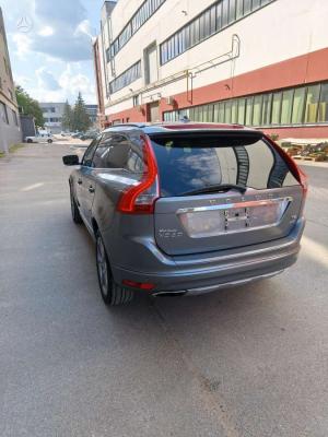 Grey Volvo XC60 2017 in Kaunas, with an engine capacity of 1.97 L and mileage of 269 thousand km for 15200 €, photo 4 on AUTOMOTO.COM.LV
