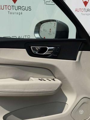 Pelēks Volvo XC60 2017 Tauragė, ar dzinēja tilpumu 2.00 L un nobraukumu 159 tūkst. km par 19900 €, foto 32 vietnē AUTOMOTO.COM.LV