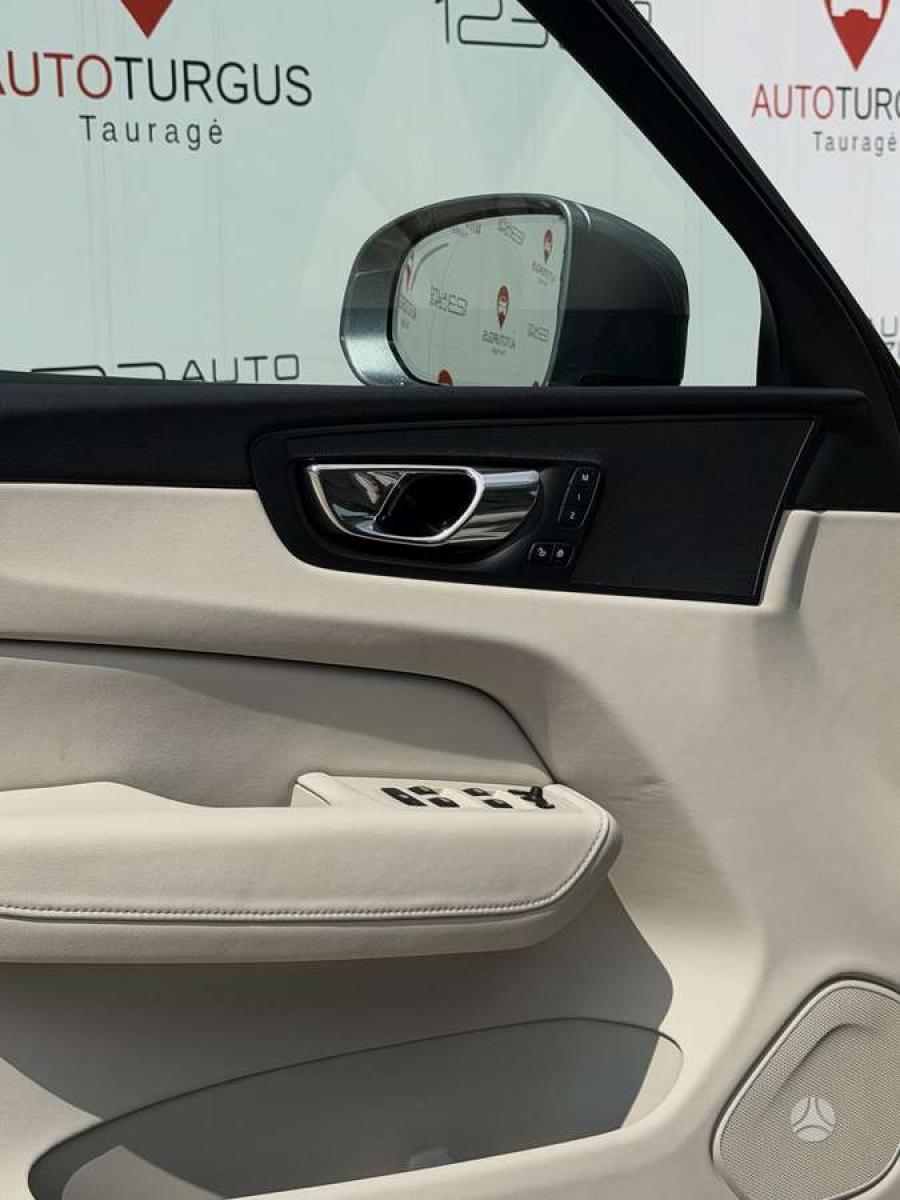 Pelēks Volvo XC60 2017 Tauragė, ar dzinēja tilpumu 2.00 L un nobraukumu 159 tūkst. km par 19900 €, foto 32 vietnē AUTOMOTO.COM.LV