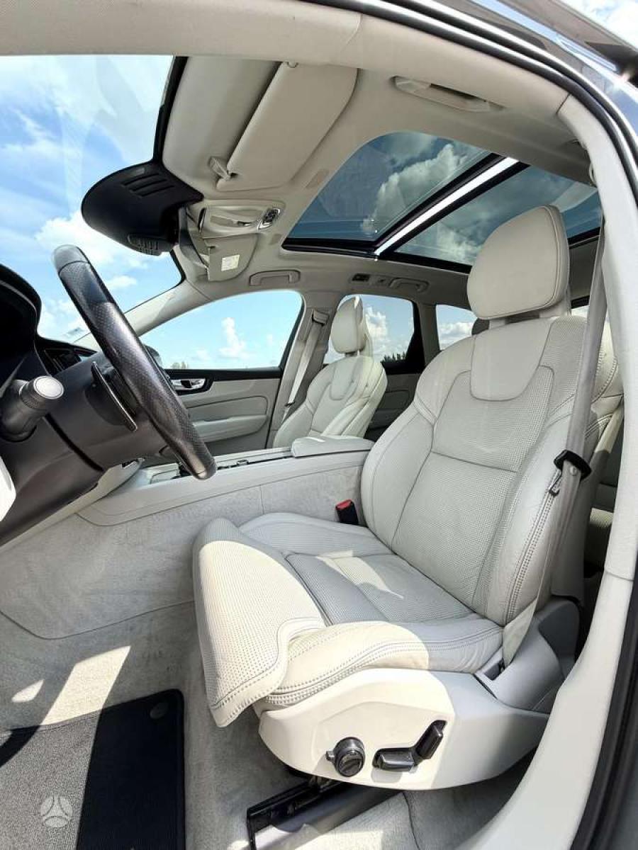 Pelēks Volvo XC60 2017 Tauragė, ar dzinēja tilpumu 2.00 L un nobraukumu 159 tūkst. km par 19900 €, foto 33 vietnē AUTOMOTO.COM.LV