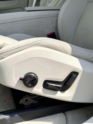 Pelēks Volvo XC60 2017 Tauragė, ar dzinēja tilpumu 2.00 L un nobraukumu 159 tūkst. km par 19900 €, foto 34 vietnē AUTOMOTO.COM.LV