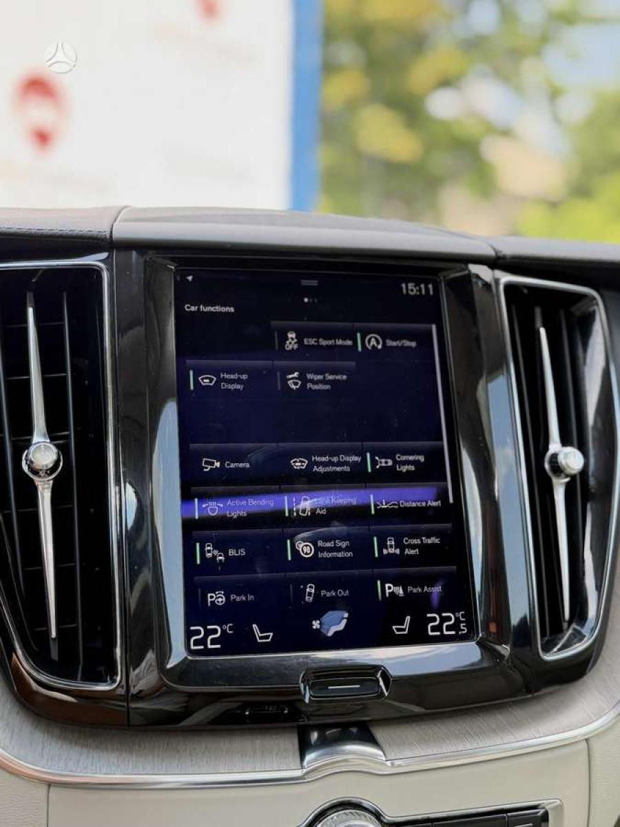 Pelēks Volvo XC60 2017 Tauragė, ar dzinēja tilpumu 2.00 L un nobraukumu 159 tūkst. km par 19900 €, foto 53 vietnē AUTOMOTO.COM.LV