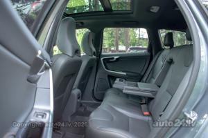 Grey Volvo XC60 2017 in Tallinn, with an engine capacity of 2.40 L and mileage of 185 thousand km for 19900 €, photo 5 on AUTOMOTO.COM.LV