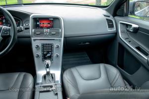 Grey Volvo XC60 2017 in Tallinn, with an engine capacity of 2.40 L and mileage of 185 thousand km for 19900 €, photo 14 on AUTOMOTO.COM.LV