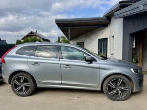 Pelēks Volvo XC60 2017 Kauņa, ar dzinēja tilpumu 1.97 L un nobraukumu 249 tūkst. km par 12000 €, foto 4 vietnē AUTOMOTO.COM.LV
