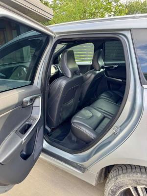 Pelēks Volvo XC60 2017 Kauņa, ar dzinēja tilpumu 1.97 L un nobraukumu 249 tūkst. km par 12000 €, foto 11 vietnē AUTOMOTO.COM.LV