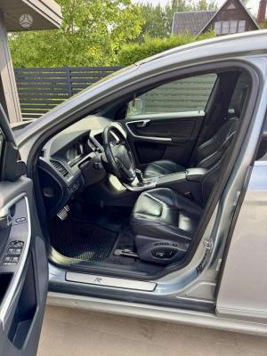 Pelēks Volvo XC60 2017 Kauņa, ar dzinēja tilpumu 1.97 L un nobraukumu 249 tūkst. km par 12000 €, foto 12 vietnē AUTOMOTO.COM.LV