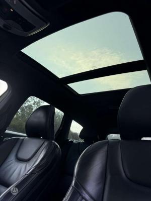 Pelēks Volvo XC60 2017 Kauņa, ar dzinēja tilpumu 1.97 L un nobraukumu 249 tūkst. km par 12000 €, foto 13 vietnē AUTOMOTO.COM.LV