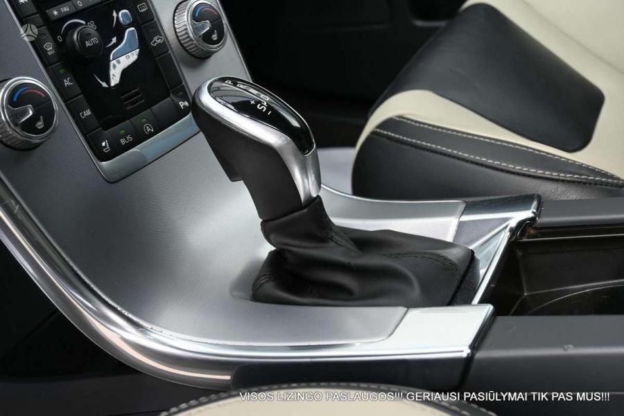 Pelēks Volvo XC60 2017 Kretinga, ar dzinēja tilpumu 1.97 L un nobraukumu 198 tūkst. km par 13999 €, foto 26 vietnē AUTOMOTO.COM.LV