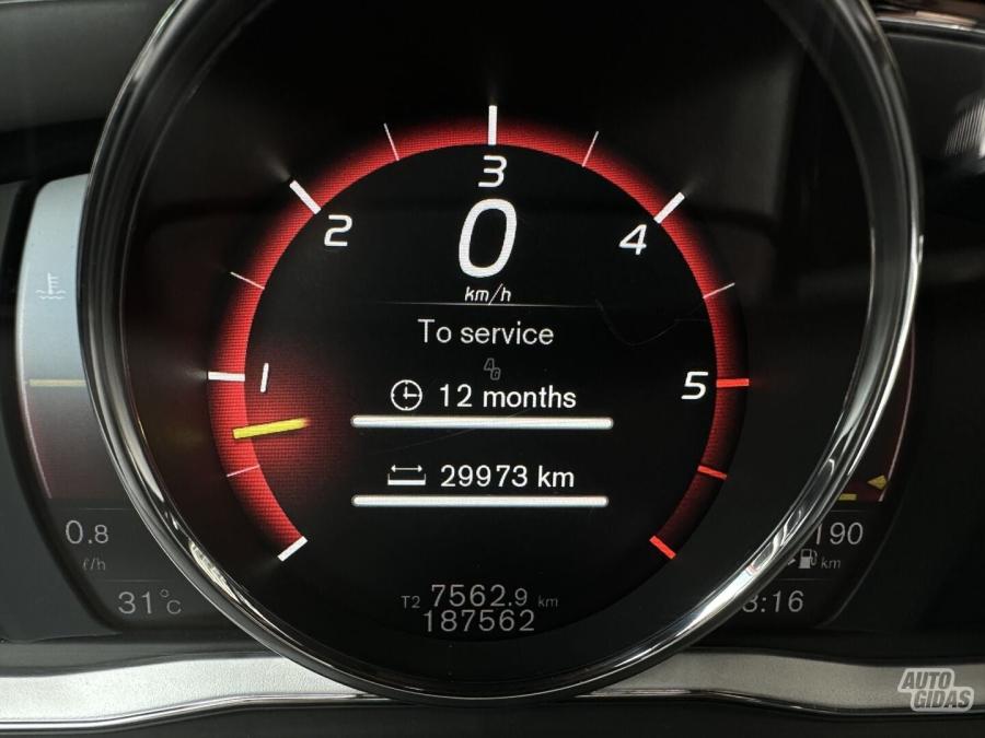 Pelēks Volvo XC60 2017 Avižieniai, ar dzinēja tilpumu 2.40 L un nobraukumu 188 tūkst. km par 17550 €, foto 9 vietnē AUTOMOTO.COM.LV