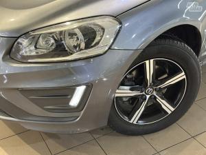 Pelēks Volvo XC60 2017 Avižieniai, ar dzinēja tilpumu 2.40 L un nobraukumu 188 tūkst. km par 17550 €, foto 22 vietnē AUTOMOTO.COM.LV