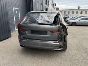 Grey Volvo XC60 2017 in Alytus, with an engine capacity of 1.97 L and mileage of 229 thousand km for 8800 €, photo 10 on AUTOMOTO.COM.LV