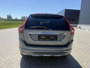 Grey Volvo XC60 2017 in Siauliai, with an engine capacity of 1.97 L and mileage of 270 thousand km for 11200 €, photo 7 on AUTOMOTO.COM.LV