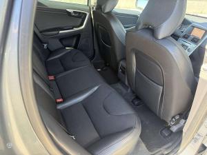 Grey Volvo XC60 2017 in Siauliai, with an engine capacity of 1.97 L and mileage of 270 thousand km for 11200 €, photo 17 on AUTOMOTO.COM.LV