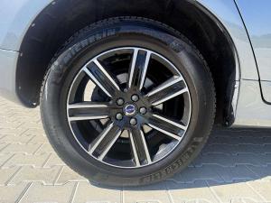 Grey Volvo XC60 2017 in Siauliai, with an engine capacity of 1.97 L and mileage of 270 thousand km for 11200 €, photo 26 on AUTOMOTO.COM.LV