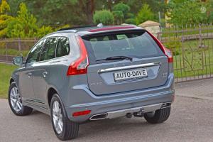 Grey Volvo XC60 2017 in Vilnius, with an engine capacity of 2.40 L and mileage of 175 thousand km for 16750 €, photo 4 on AUTOMOTO.COM.LV