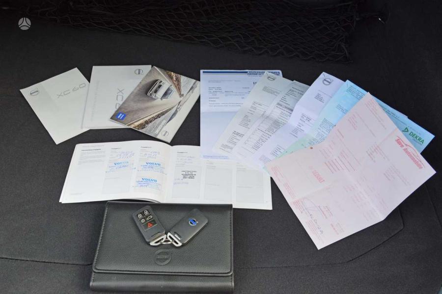 Grey Volvo XC60 2017 in Vilnius, with an engine capacity of 2.40 L and mileage of 175 thousand km for 16750 €, photo 38 on AUTOMOTO.COM.LV