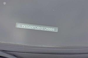Grey Volvo XC60 2017 in Vilnius, with an engine capacity of 2.40 L and mileage of 175 thousand km for 16750 €, photo 39 on AUTOMOTO.COM.LV