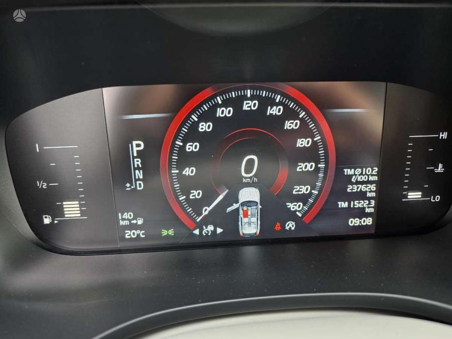 Pelēks Volvo XC60 2017 Klaipėda, ar dzinēja tilpumu 2.00 L un nobraukumu 237 tūkst. km par 17500 €, foto 9 vietnē AUTOMOTO.COM.LV