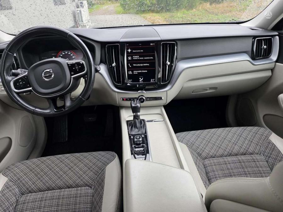 Pelēks Volvo XC60 2017 Klaipėda, ar dzinēja tilpumu 2.00 L un nobraukumu 237 tūkst. km par 17500 €, foto 14 vietnē AUTOMOTO.COM.LV